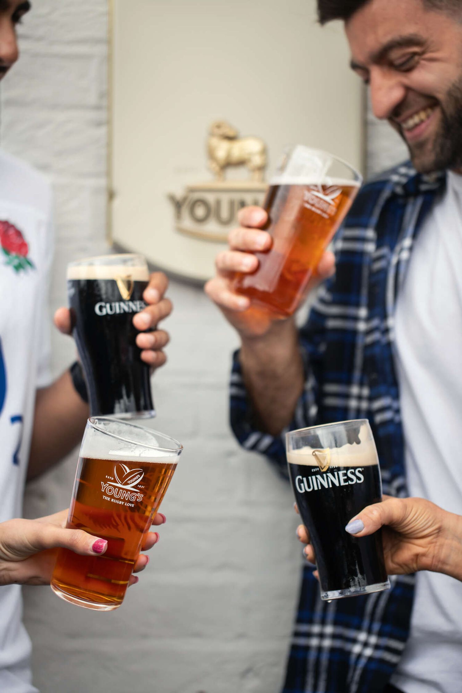 Lass O'Richmond Hill | Young's Pub and Restaurant in Richmond