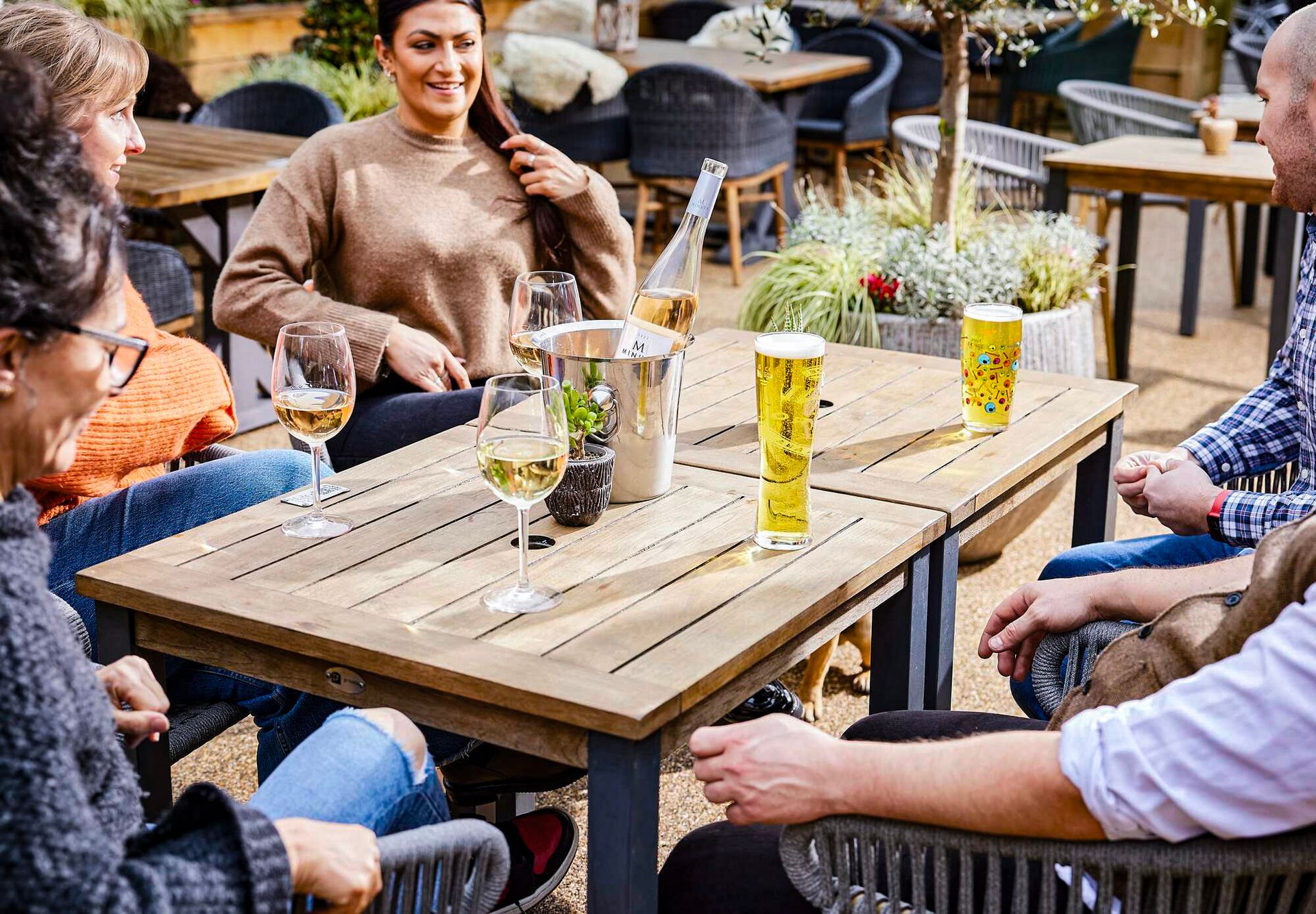 Lass O'Richmond Hill | Young's Pub and Restaurant in Richmond