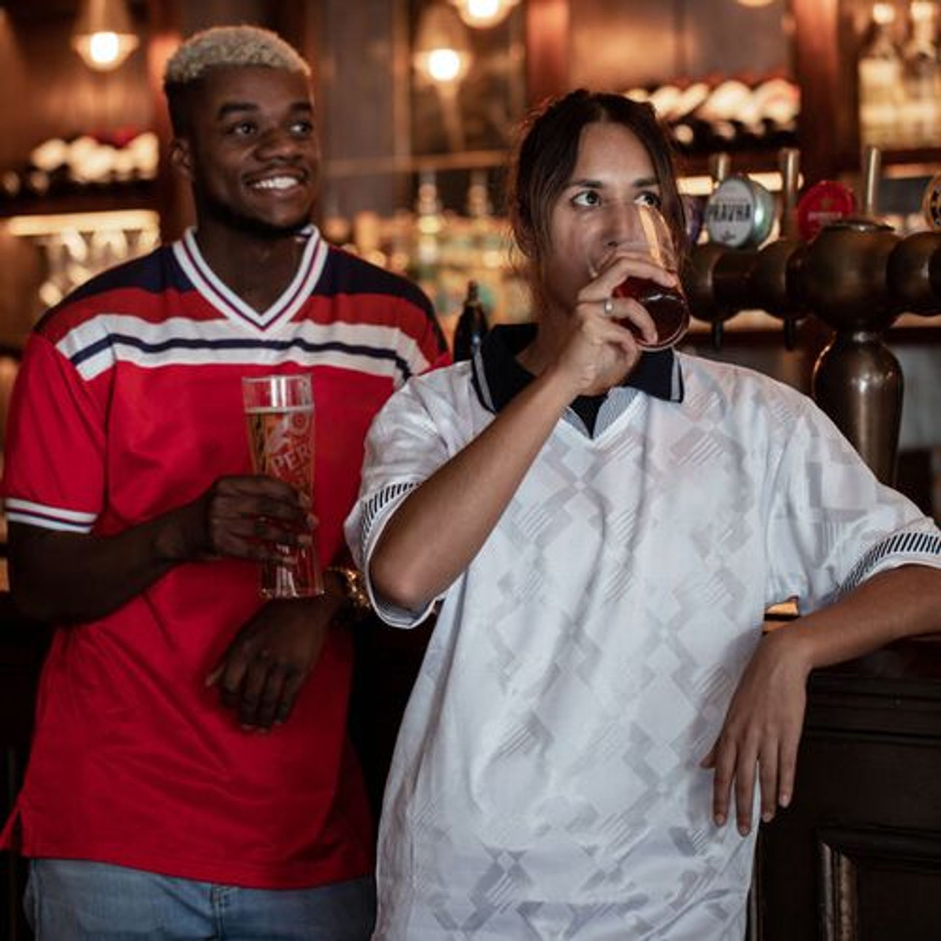 Lass O'Richmond Hill | Young's Pub and Restaurant in Richmond